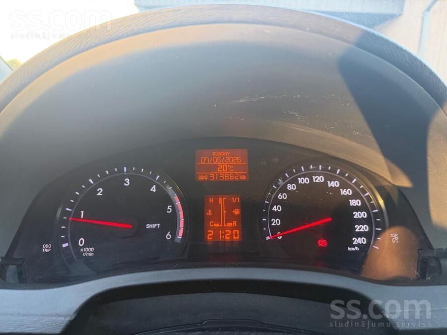 Черный Тойота Авенсис 2014 в Рига, объемом двигателя 2.00 л и пробегом 314 тыс. км за 4000 €, фото 13 на AUTOMOTO.COM.LV