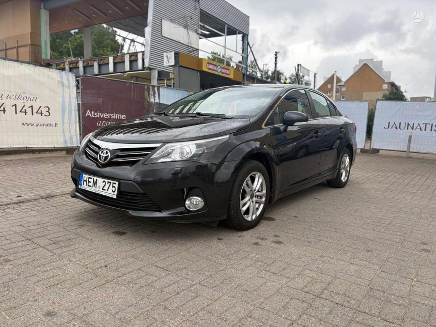 Melns Toyota Avensis 2014 Viļņa, ar dzinēja tilpumu 1.80 L un nobraukumu 116 tūkst. km par 8765 €, foto 3 vietnē AUTOMOTO.COM.LV
