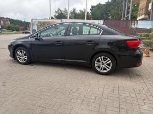 Melns Toyota Avensis 2014 Viļņa, ar dzinēja tilpumu 1.80 L un nobraukumu 116 tūkst. km par 8765 €, foto 5 vietnē AUTOMOTO.COM.LV