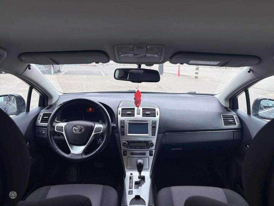 Melns Toyota Avensis 2014 Viļņa, ar dzinēja tilpumu 1.80 L un nobraukumu 116 tūkst. km par 8765 €, foto 9 vietnē AUTOMOTO.COM.LV