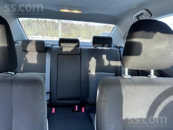 Black Toyota Avensis 2014 in Riga, with an engine capacity of 2.00 L and mileage of 311 thousand km for 5000 €, photo 11 on AUTOMOTO.COM.LV