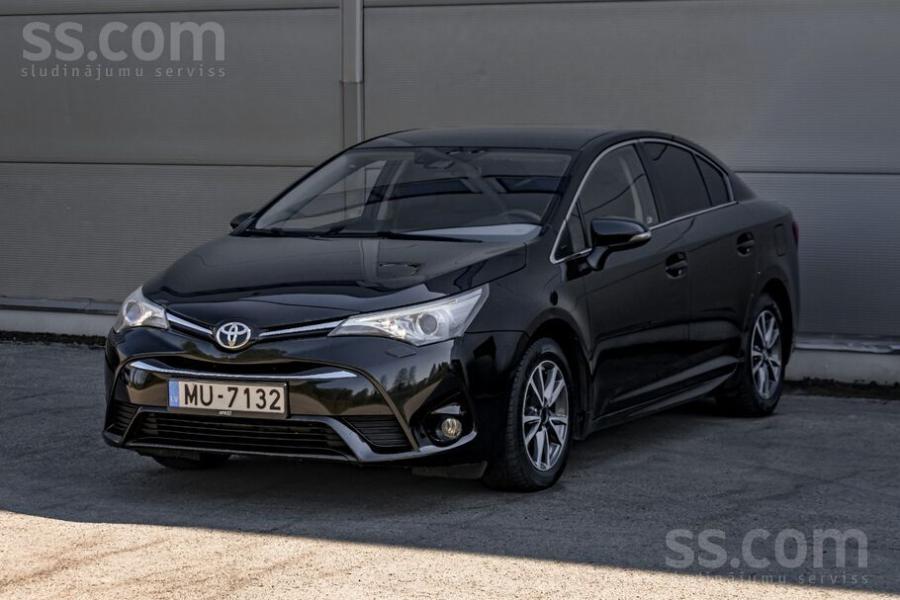 Black Toyota Avensis 2015 in Riga, with an engine capacity of 1.80 L and mileage of 0 thousand km for 11000 €, photo 1 on AUTOMOTO.COM.LV
