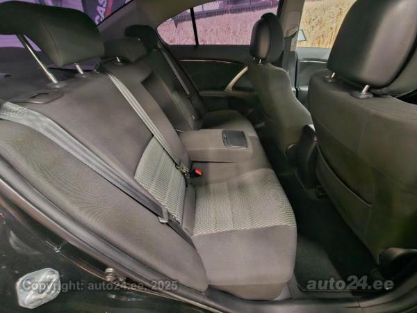 Черный Тойота Авенсис 2015 в Таллин, объемом двигателя 1.80 л и пробегом 160 тыс. км за 9500 €, фото 11 на AUTOMOTO.COM.LV