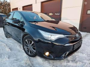 Black Toyota Avensis 2015 in Utena, with an engine capacity of 1.80 L and mileage of 221 thousand km for 10100 €, photo 2 on AUTOMOTO.COM.LV