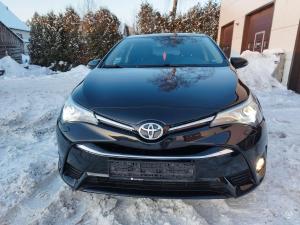 Black Toyota Avensis 2015 in Utena, with an engine capacity of 1.80 L and mileage of 221 thousand km for 10100 €, photo 6 on AUTOMOTO.COM.LV