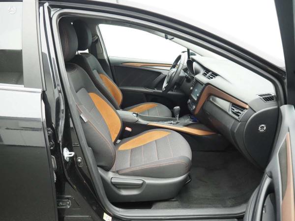 Melns Toyota Avensis 2015 Viļņa, ar dzinēja tilpumu 1.80 L un nobraukumu 167 tūkst. km par 10500 €, foto 11 vietnē AUTOMOTO.COM.LV
