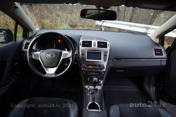 Melns Toyota Avensis 2015 Tallina, ar dzinēja tilpumu 2.00 L un nobraukumu 213 tūkst. km par 9000 €, foto 11 vietnē AUTOMOTO.COM.LV