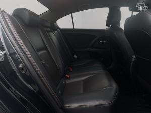 Black Toyota Avensis 2015 in Vilnius, with an engine capacity of 1.80 L and mileage of 340 thousand km for 9999 €, photo 9 on AUTOMOTO.COM.LV