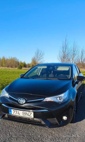Черный Тойота Авенсис 2015 в Таллин, объемом двигателя 2.00 л и пробегом 163 тыс. км за 11350 €, фото 4 на AUTOMOTO.COM.LV