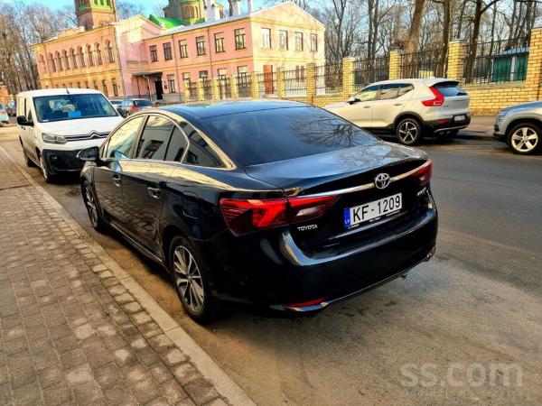 Черный Тойота Авенсис 2015 в Рига, объемом двигателя 2.00 л и пробегом 298 тыс. км за 8550 €, фото 3 на AUTOMOTO.COM.LV