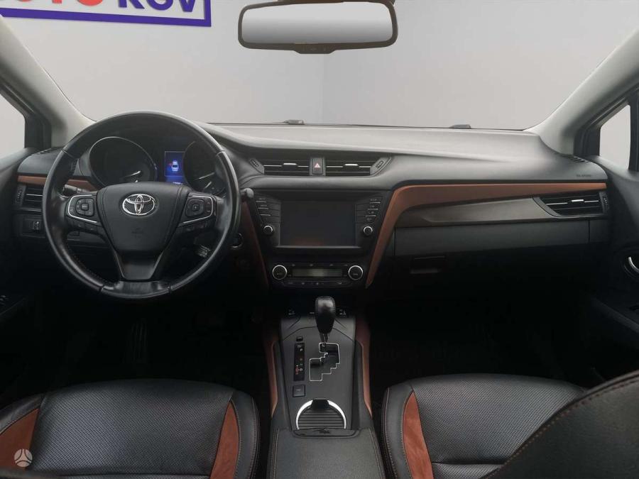 Черный Тойота Авенсис 2015 в Вильнюс, объемом двигателя 1.80 л и пробегом 340 тыс. км за 9999 €, фото 12 на AUTOMOTO.COM.LV