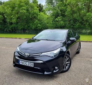 Black Toyota Avensis 2015 in Siauliai, with an engine capacity of 2.00 L and mileage of 300 thousand km for 8550 €, photo  on AUTOMOTO.COM.LV