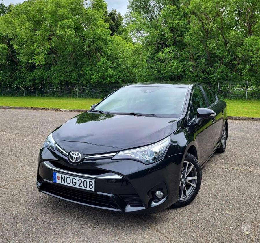 Melns Toyota Avensis 2015 Šauļi, ar dzinēja tilpumu 2.00 L un nobraukumu 300 tūkst. km par 8550 €, foto 1 vietnē AUTOMOTO.COM.LV
