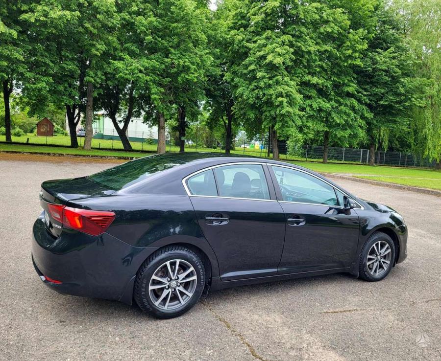 Melns Toyota Avensis 2015 Šauļi, ar dzinēja tilpumu 2.00 L un nobraukumu 300 tūkst. km par 8550 €, foto 16 vietnē AUTOMOTO.COM.LV