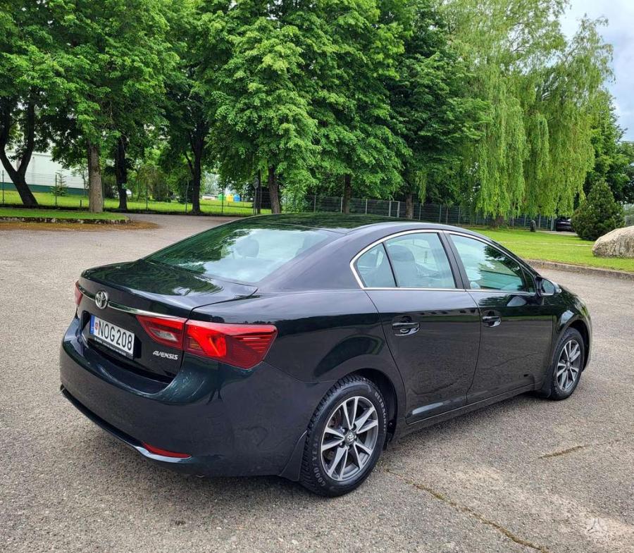 Melns Toyota Avensis 2015 Šauļi, ar dzinēja tilpumu 2.00 L un nobraukumu 300 tūkst. km par 8550 €, foto 17 vietnē AUTOMOTO.COM.LV