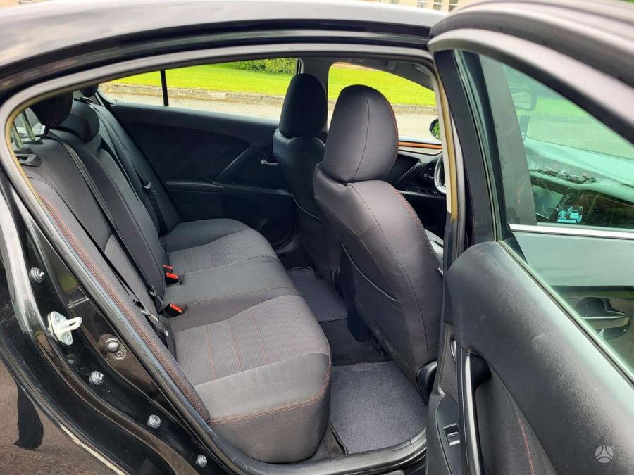 Melns Toyota Avensis 2015 Šauļi, ar dzinēja tilpumu 2.00 L un nobraukumu 300 tūkst. km par 8550 €, foto 28 vietnē AUTOMOTO.COM.LV