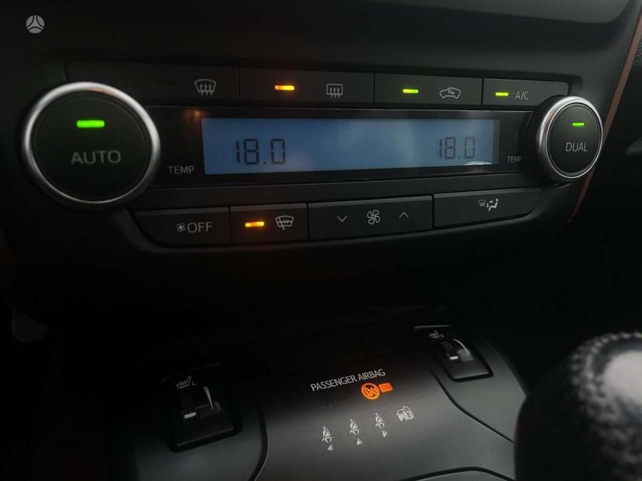 Черный Тойота Авенсис 2015 в Вильнюс, объемом двигателя 1.80 л и пробегом 340 тыс. км за 9999 €, фото 16 на AUTOMOTO.COM.LV