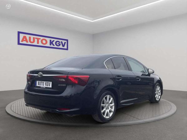 Черный Тойота Авенсис 2015 в Вильнюс, объемом двигателя 1.80 л и пробегом 340 тыс. км за 9499 €, фото 5 на AUTOMOTO.COM.LV