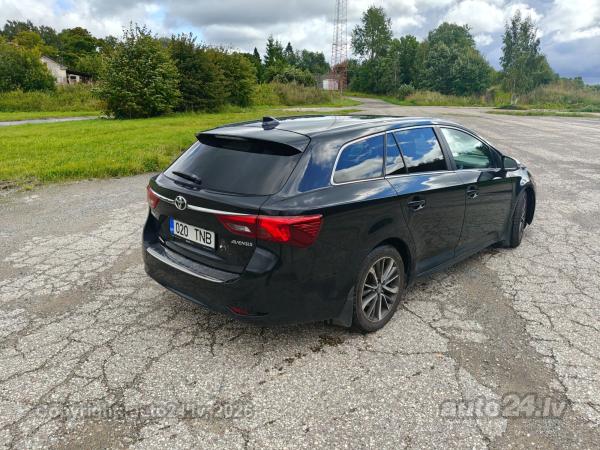 Toyota Avensis 2015 Rakvere vietnē Melns Toyota Avensis 2015 Rakvere, ar dzinēja tilpumu 1.80 L un nobraukumu 334 tūkst. km par 7900 €, foto 5 vietnē AUTOMOTO.COM.LV