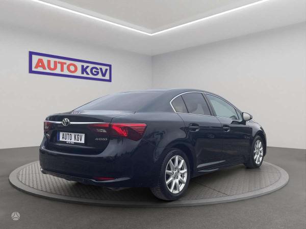Черный Тойота Авенсис 2015 в Вильнюс, объемом двигателя 1.80 л и пробегом 340 тыс. км за 9499 €, фото 6 на AUTOMOTO.COM.LV