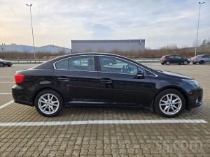 Черный Тойота Авенсис 2015 в Рига, объемом двигателя 1.80 л и пробегом 176 тыс. км за 8900 €, фото 6 на AUTOMOTO.COM.LV