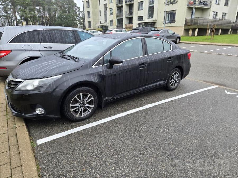 Черный Тойота Авенсис 2015 в Рига, объемом двигателя 1.80 л и пробегом 176 тыс. км за 8900 €, фото 8 на AUTOMOTO.COM.LV