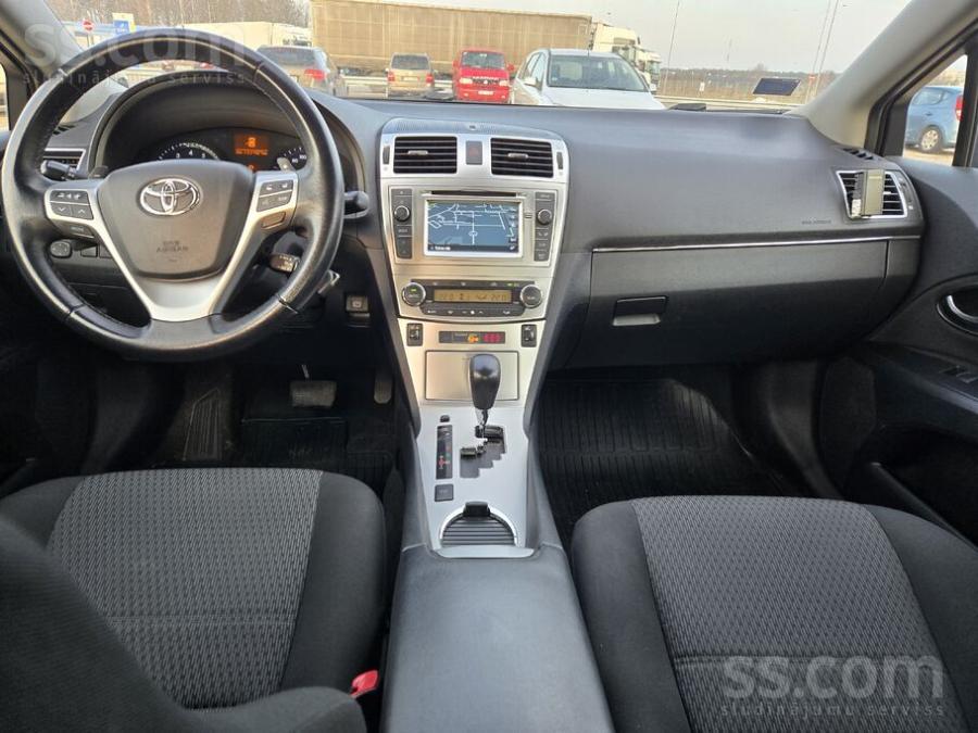Черный Тойота Авенсис 2015 в Рига, объемом двигателя 1.80 л и пробегом 176 тыс. км за 8900 €, фото 9 на AUTOMOTO.COM.LV