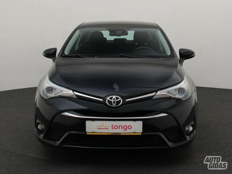 Black Toyota Avensis 2016 in Vilnius, with an engine capacity of 1.80 L and mileage of 150 thousand km for 10999 €, photo 4 on AUTOMOTO.COM.LV