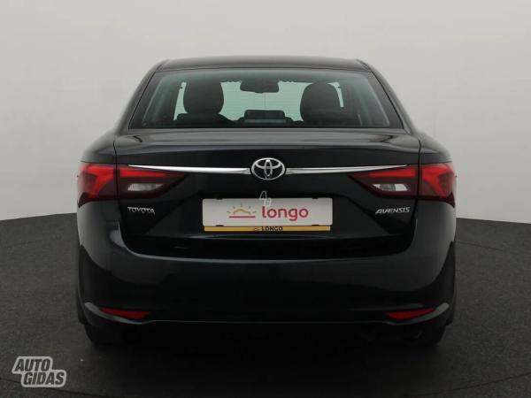 Black Toyota Avensis 2016 in Vilnius, with an engine capacity of 1.80 L and mileage of 150 thousand km for 10999 €, photo 5 on AUTOMOTO.COM.LV