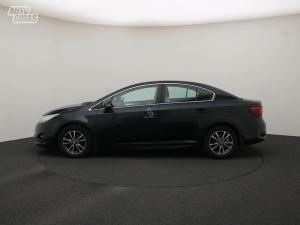 Black Toyota Avensis 2016 in Vilnius, with an engine capacity of 1.80 L and mileage of 150 thousand km for 10999 €, photo 7 on AUTOMOTO.COM.LV