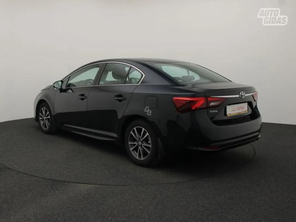 Black Toyota Avensis 2016 in Vilnius, with an engine capacity of 1.80 L and mileage of 150 thousand km for 10999 €, photo 7 on AUTOMOTO.COM.LV