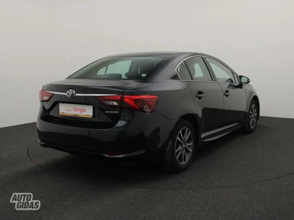 Black Toyota Avensis 2016 in Vilnius, with an engine capacity of 1.80 L and mileage of 150 thousand km for 10999 €, photo 8 on AUTOMOTO.COM.LV