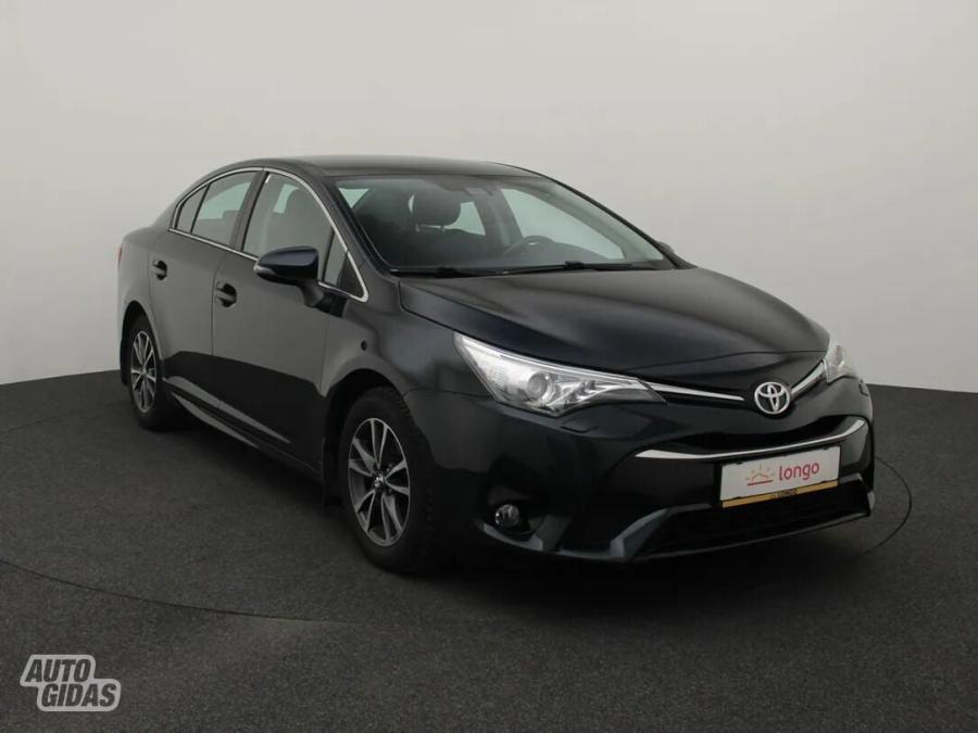 Black Toyota Avensis 2016 in Vilnius, with an engine capacity of 1.80 L and mileage of 150 thousand km for 10999 €, photo 11 on AUTOMOTO.COM.LV