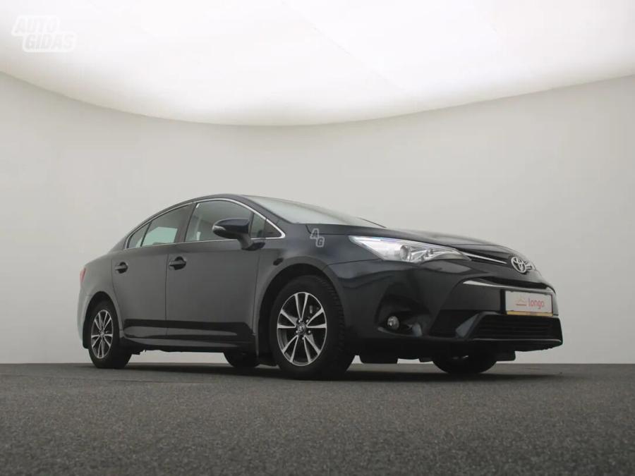 Black Toyota Avensis 2016 in Vilnius, with an engine capacity of 1.80 L and mileage of 150 thousand km for 10999 €, photo 12 on AUTOMOTO.COM.LV