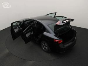 Black Toyota Avensis 2016 in Vilnius, with an engine capacity of 1.80 L and mileage of 150 thousand km for 10999 €, photo 14 on AUTOMOTO.COM.LV