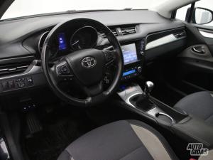 Black Toyota Avensis 2016 in Vilnius, with an engine capacity of 1.80 L and mileage of 150 thousand km for 10999 €, photo 17 on AUTOMOTO.COM.LV