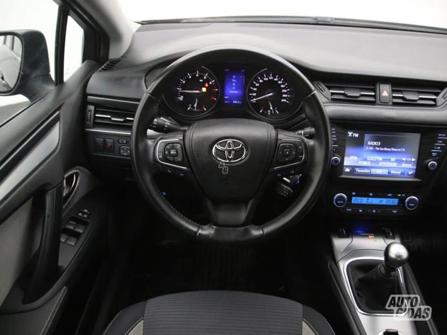 Black Toyota Avensis 2016 in Vilnius, with an engine capacity of 1.80 L and mileage of 150 thousand km for 10999 €, photo 18 on AUTOMOTO.COM.LV