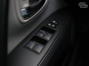 Black Toyota Avensis 2016 in Vilnius, with an engine capacity of 1.80 L and mileage of 150 thousand km for 10999 €, photo 26 on AUTOMOTO.COM.LV