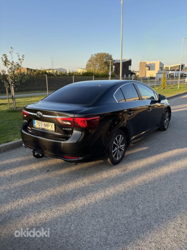 Black Toyota Avensis 2016 in Tallinn, with an engine capacity of 1.80 L and mileage of 147 thousand km for 10200 €, photo 3 on AUTOMOTO.COM.LV