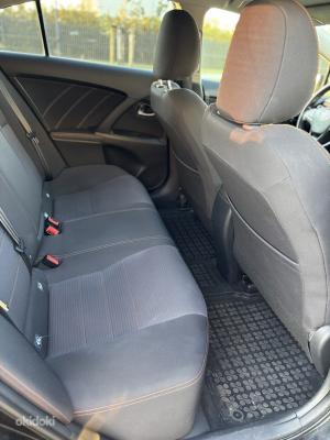 Melns Toyota Avensis 2016 Tallina, ar dzinēja tilpumu 1.80 L un nobraukumu 147 tūkst. km par 10200 €, foto 17 vietnē AUTOMOTO.COM.LV