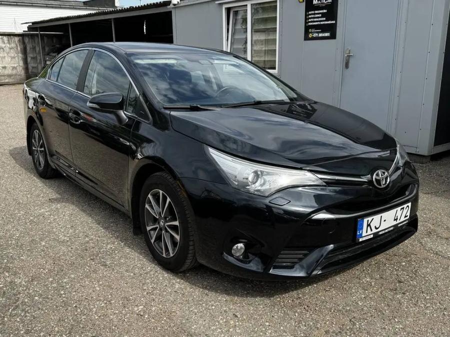 Melns Toyota Avensis 2016 Daugavpils, ar dzinēja tilpumu 1.80 L un nobraukumu 166 tūkst. km par 9990 €, foto 1 vietnē AUTOMOTO.COM.LV