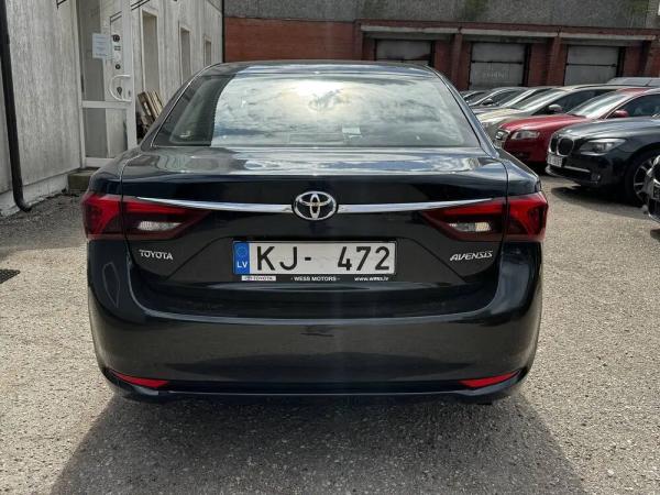 Melns Toyota Avensis 2016 Daugavpils, ar dzinēja tilpumu 1.80 L un nobraukumu 166 tūkst. km par 9990 €, foto 5 vietnē AUTOMOTO.COM.LV