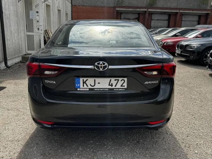 Melns Toyota Avensis 2016 Daugavpils, ar dzinēja tilpumu 1.80 L un nobraukumu 166 tūkst. km par 9990 €, foto 6 vietnē AUTOMOTO.COM.LV