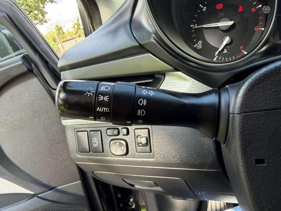 Melns Toyota Avensis 2016 Panevēža, ar dzinēja tilpumu 2.00 L un nobraukumu 244 tūkst. km par 7950 €, foto 26 vietnē AUTOMOTO.COM.LV