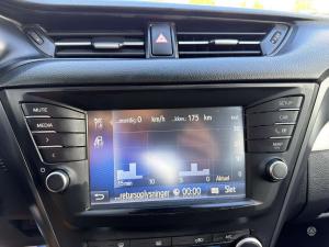 Melns Toyota Avensis 2016 Panevēža, ar dzinēja tilpumu 2.00 L un nobraukumu 244 tūkst. km par 7950 €, foto 29 vietnē AUTOMOTO.COM.LV