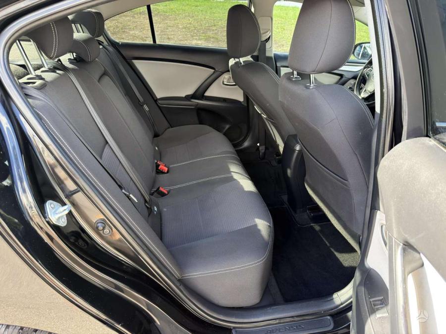 Melns Toyota Avensis 2016 Panevēža, ar dzinēja tilpumu 2.00 L un nobraukumu 244 tūkst. km par 7950 €, foto 35 vietnē AUTOMOTO.COM.LV