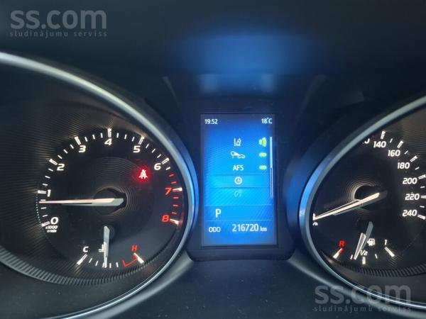 Black Toyota Avensis 2017 in Riga, with an engine capacity of 2.00 L and mileage of 200 thousand km for 11100 €, photo 8 on AUTOMOTO.COM.LV