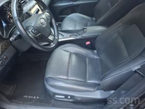 Black Toyota Avensis 2017 in Riga, with an engine capacity of 2.00 L and mileage of 200 thousand km for 11100 €, photo 10 on AUTOMOTO.COM.LV