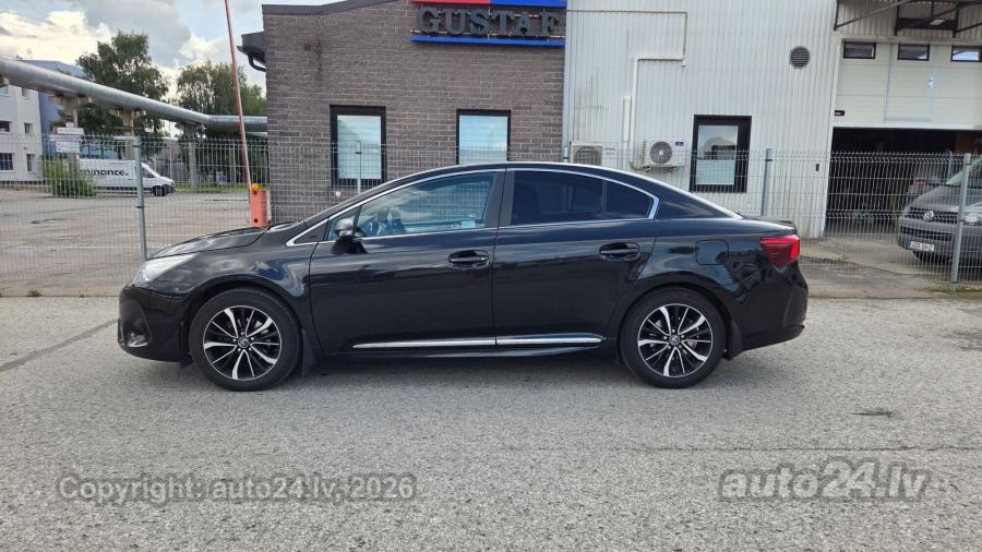 Melns Toyota Avensis 2018 Tallina, ar dzinēja tilpumu 1.80 L un nobraukumu 124 tūkst. km par 13990 €, foto 8 vietnē AUTOMOTO.COM.LV