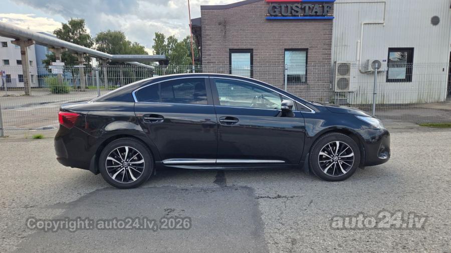 Melns Toyota Avensis 2018 Tallina, ar dzinēja tilpumu 1.80 L un nobraukumu 124 tūkst. km par 13990 €, foto 9 vietnē AUTOMOTO.COM.LV